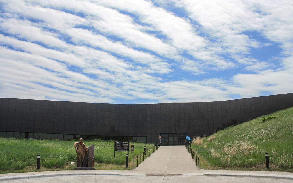 Top 5 Buildings in Pierre, South Dakota | Stephen Travels